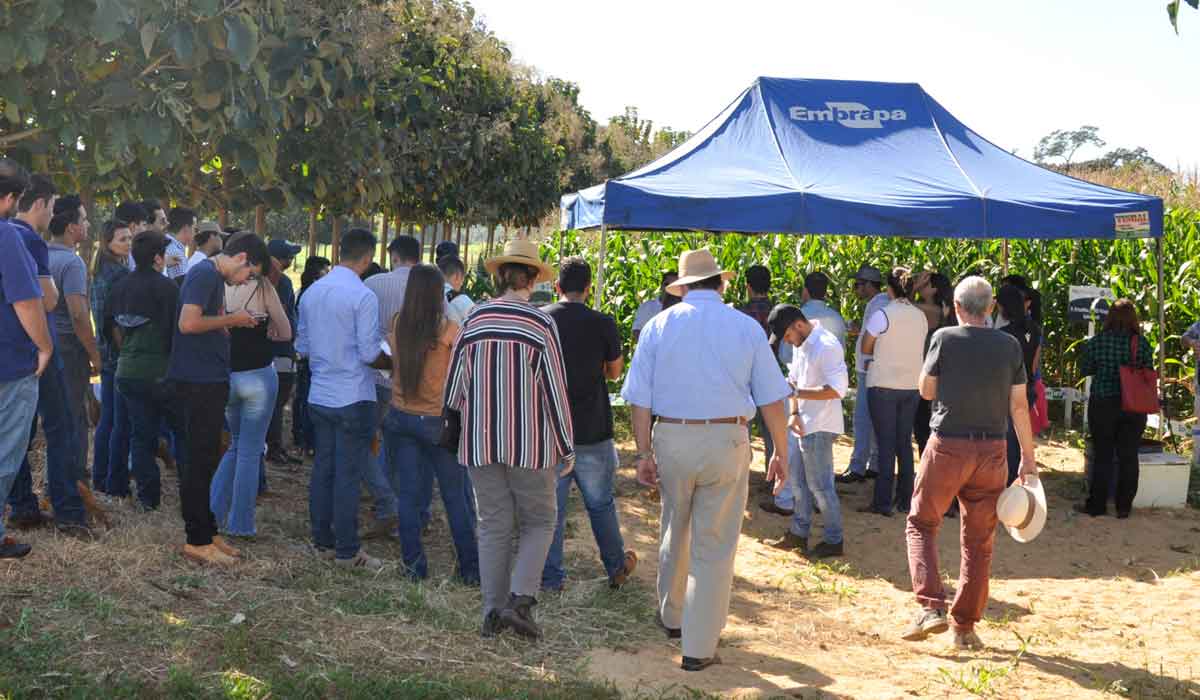 Comemoração do aniversário da Embrapa